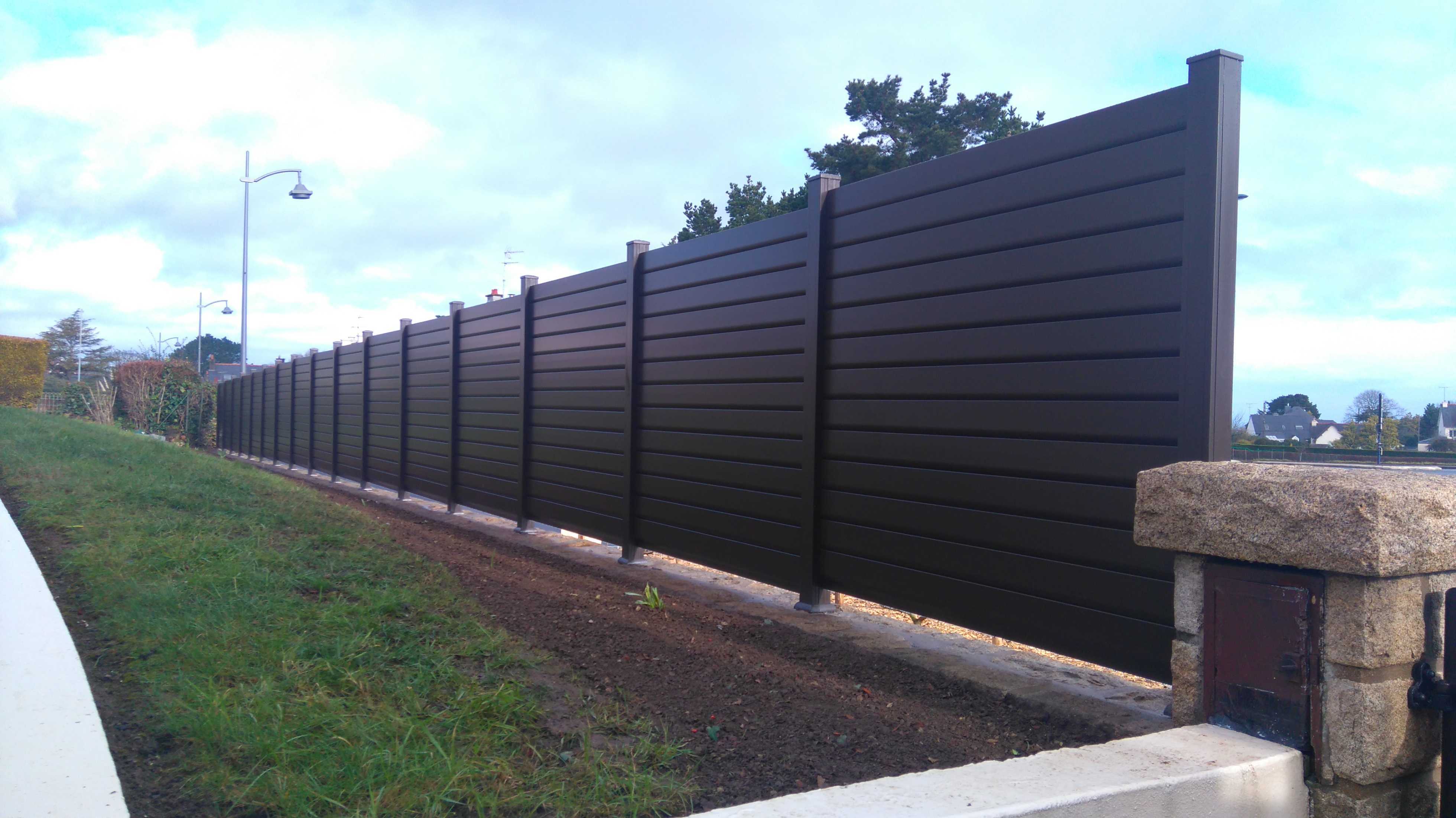 Clôture en alu à Étables sur Mer - Réalisation Costa Menuiseries